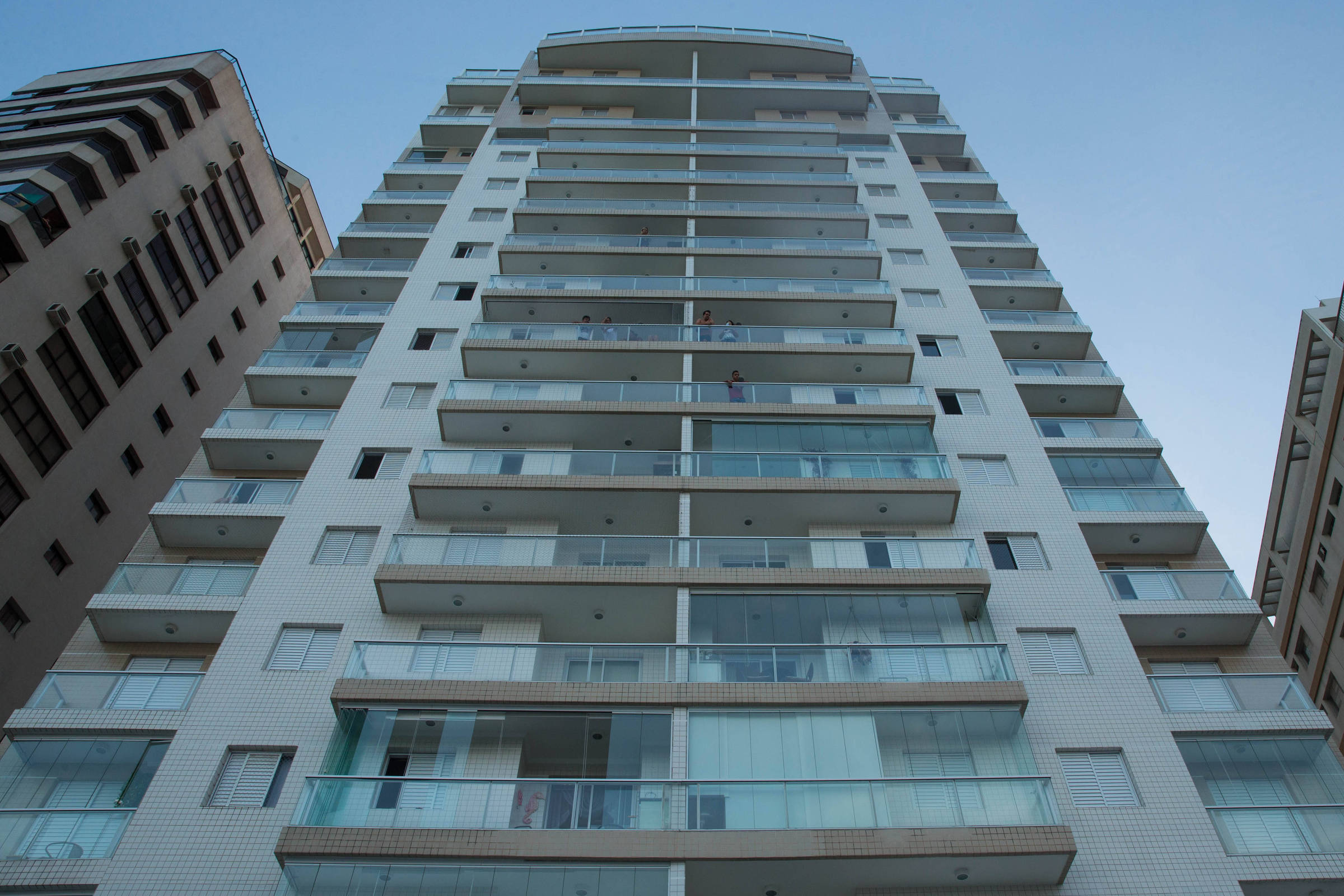 Tríplex do Guarujá que não era de Lula será sorteado na internet